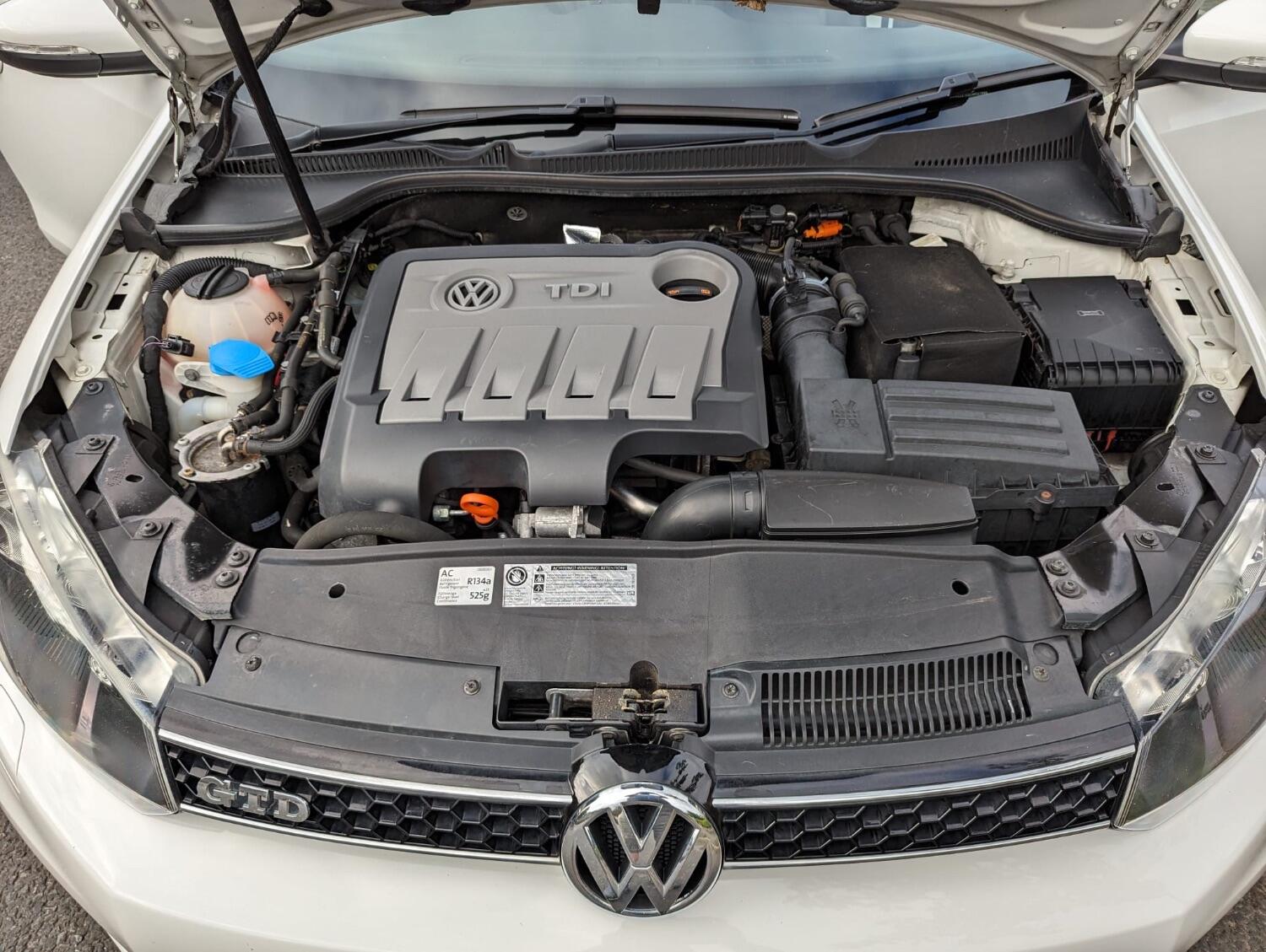 Used VOLKSWAGEN GOLF in Barrack Road West Parley Bh22 8ub, Dorset | Car ...