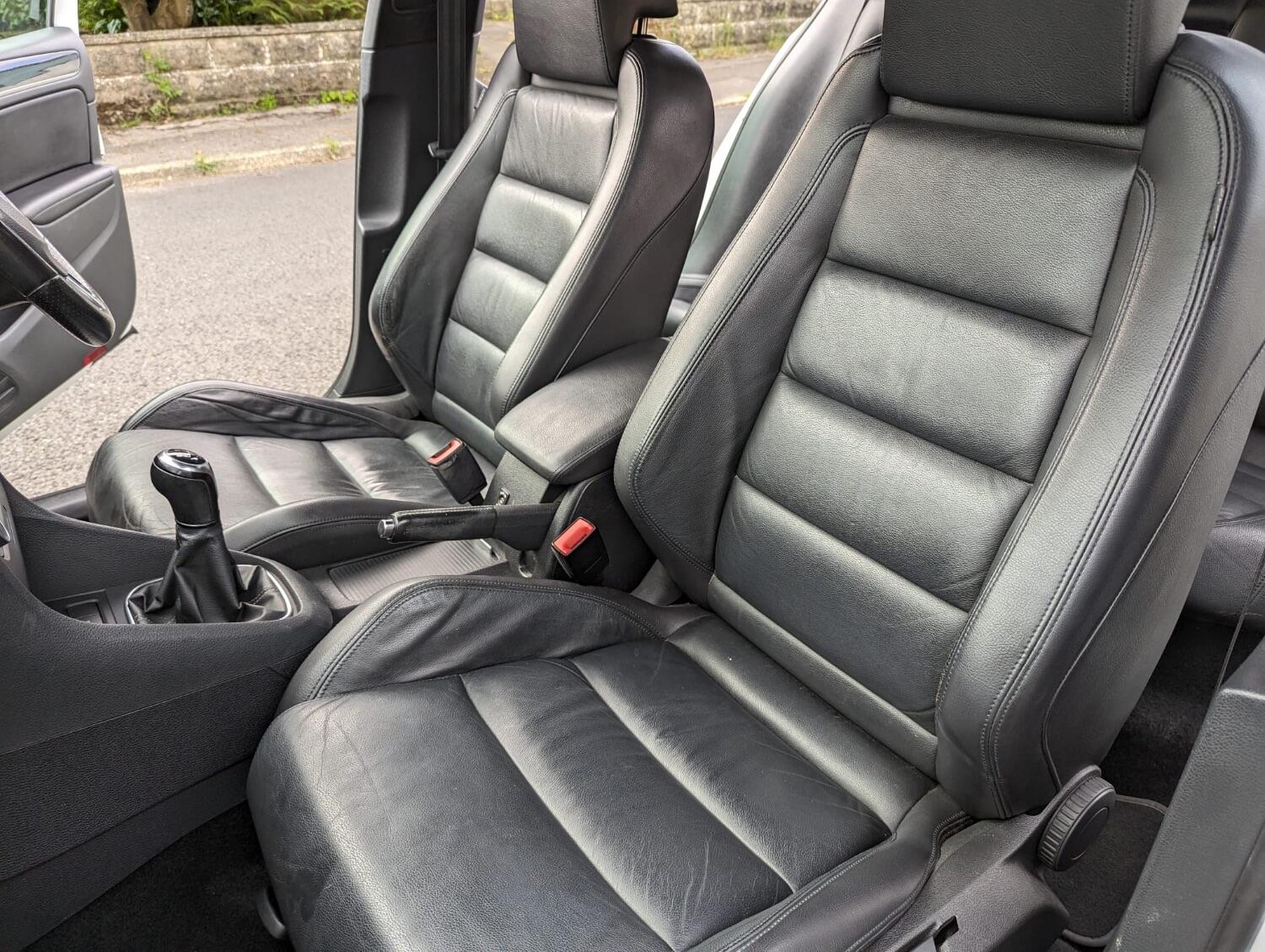 Used VOLKSWAGEN GOLF in Barrack Road West Parley Bh22 8ub, Dorset | Car ...