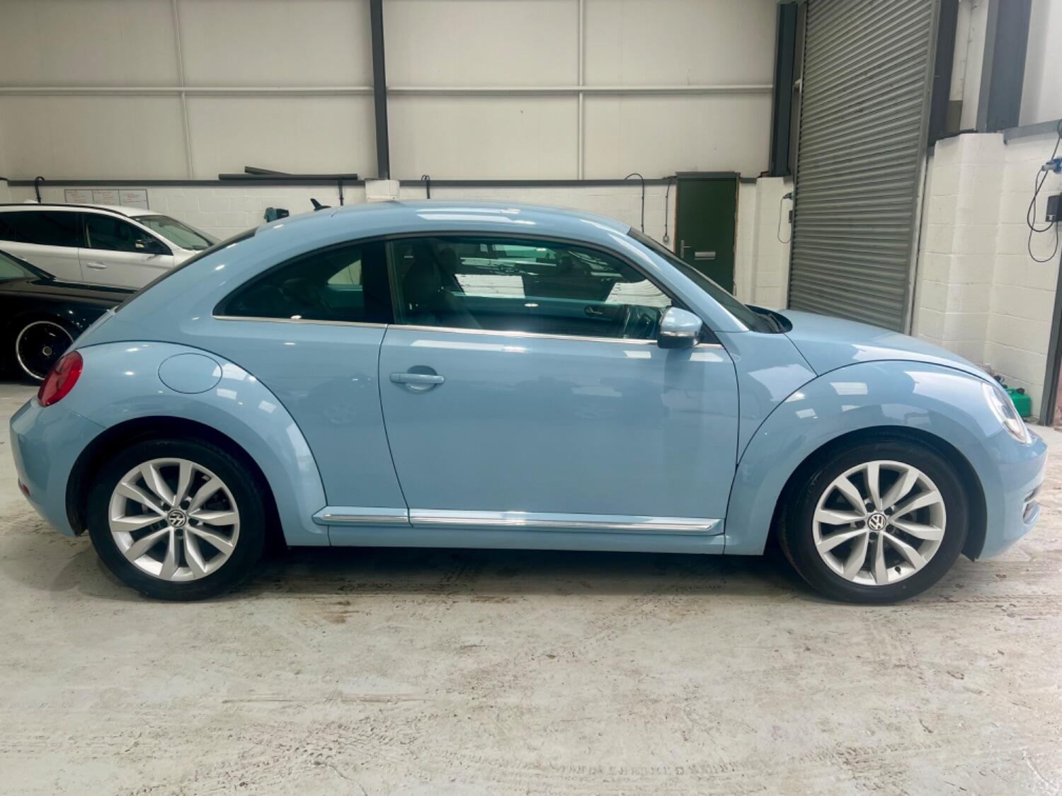 Used VOLKSWAGEN BEETLE in Barrack Road West Parley Bh22 8ub, Dorset ...