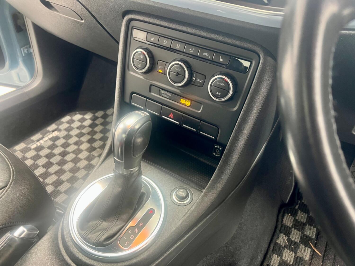 Used VOLKSWAGEN BEETLE in Barrack Road West Parley Bh22 8ub, Dorset ...