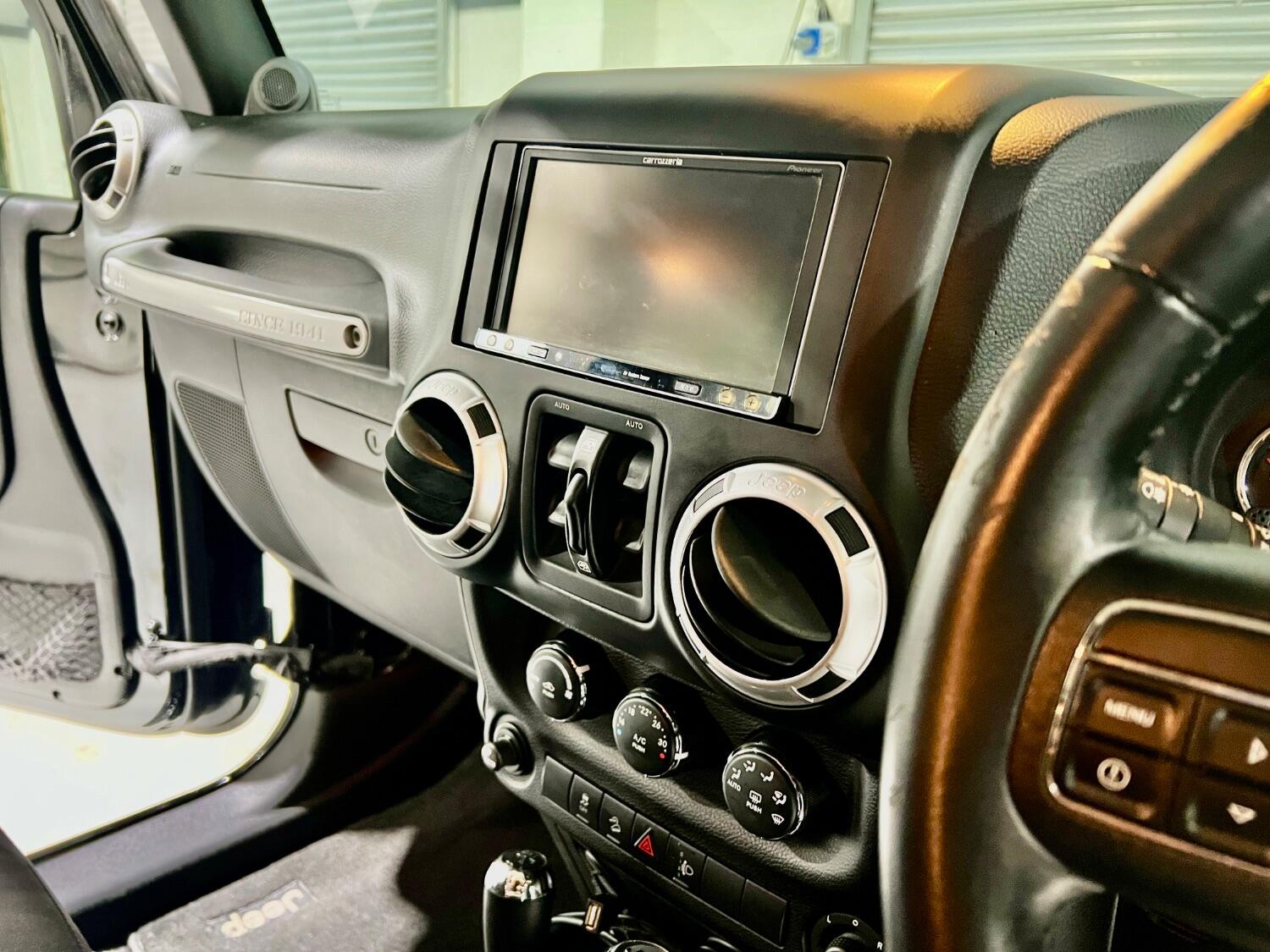 Used JEEP WRANGLER in Barrack Road West Parley Bh22 8ub, Dorset | Car ...