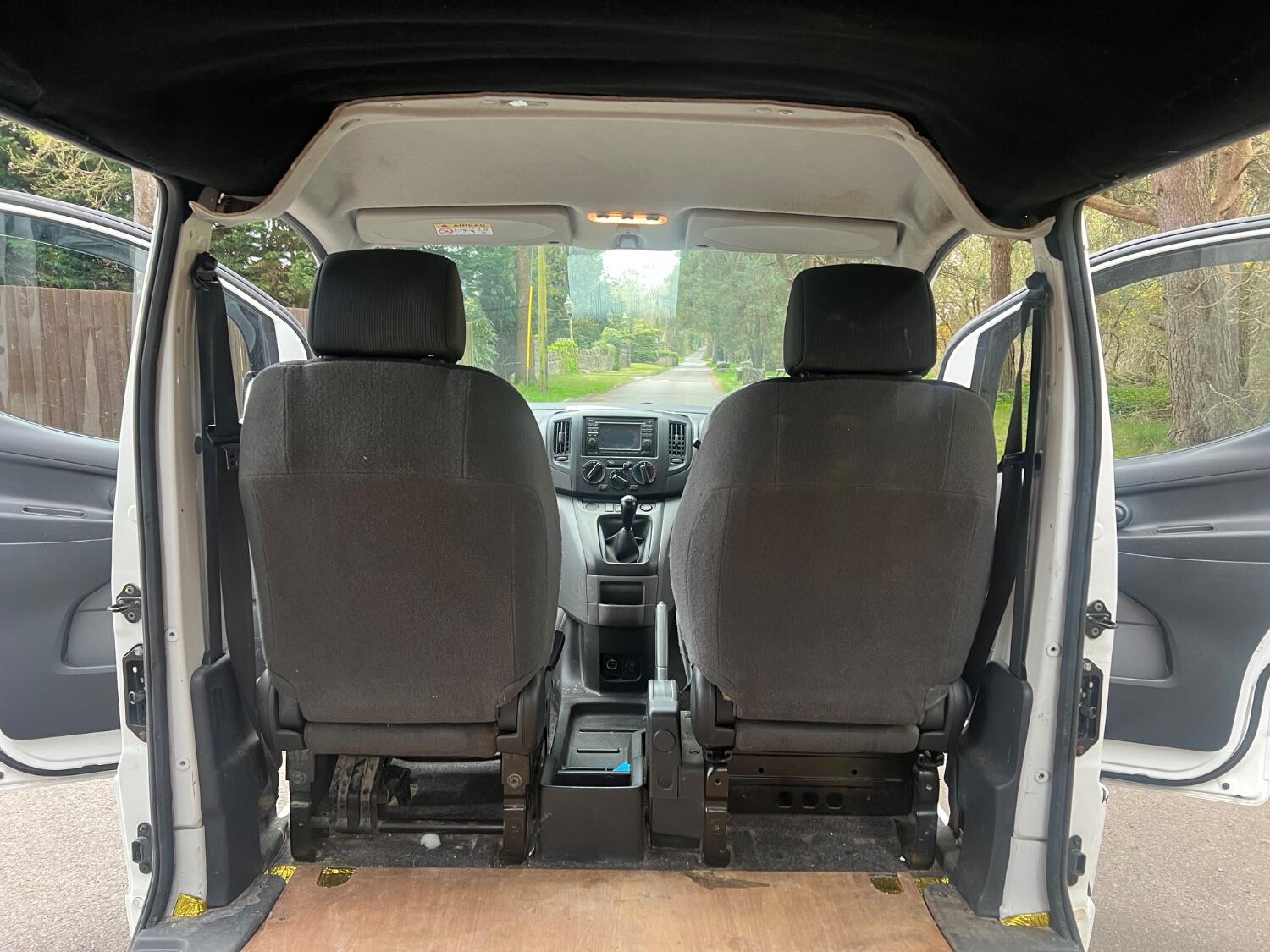 Used NISSAN NV200 in Barrack Road West Parley Bh22 8ub, Dorset | Car ...