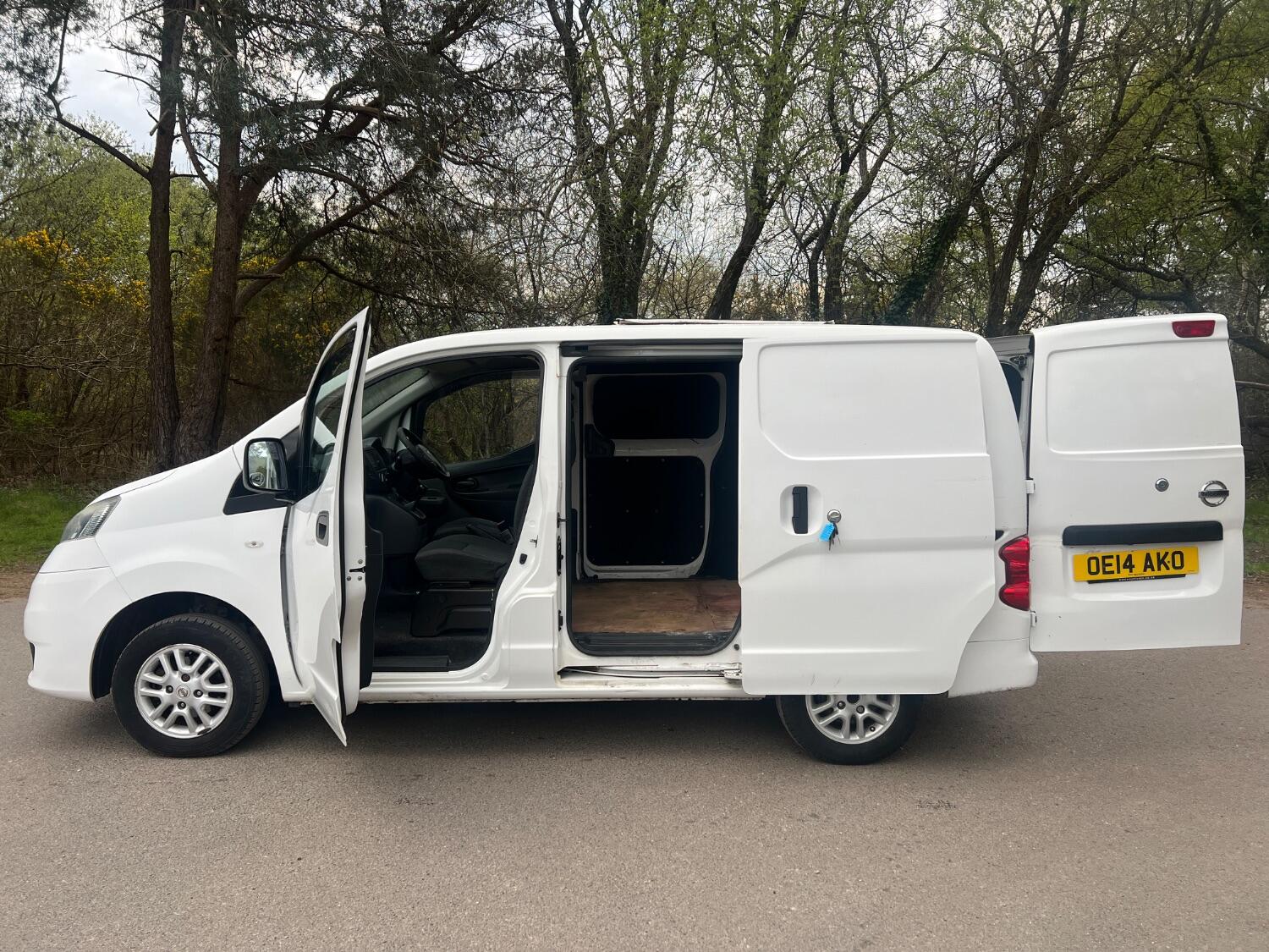 Used NISSAN NV200 in Barrack Road West Parley Bh22 8ub, Dorset | Car ...